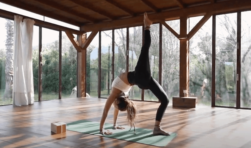 Il corso di Yoga per la flessibilità - Yoga Academy